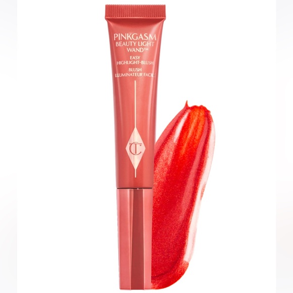 Charlotte Tilbury | Makeup | Charlotte Tilbury Beauty Highlighter Wand ...